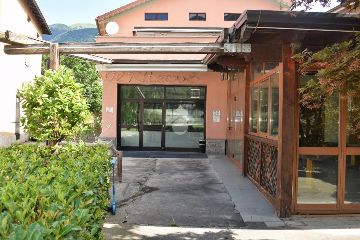 Negozio in vendita a Piateda