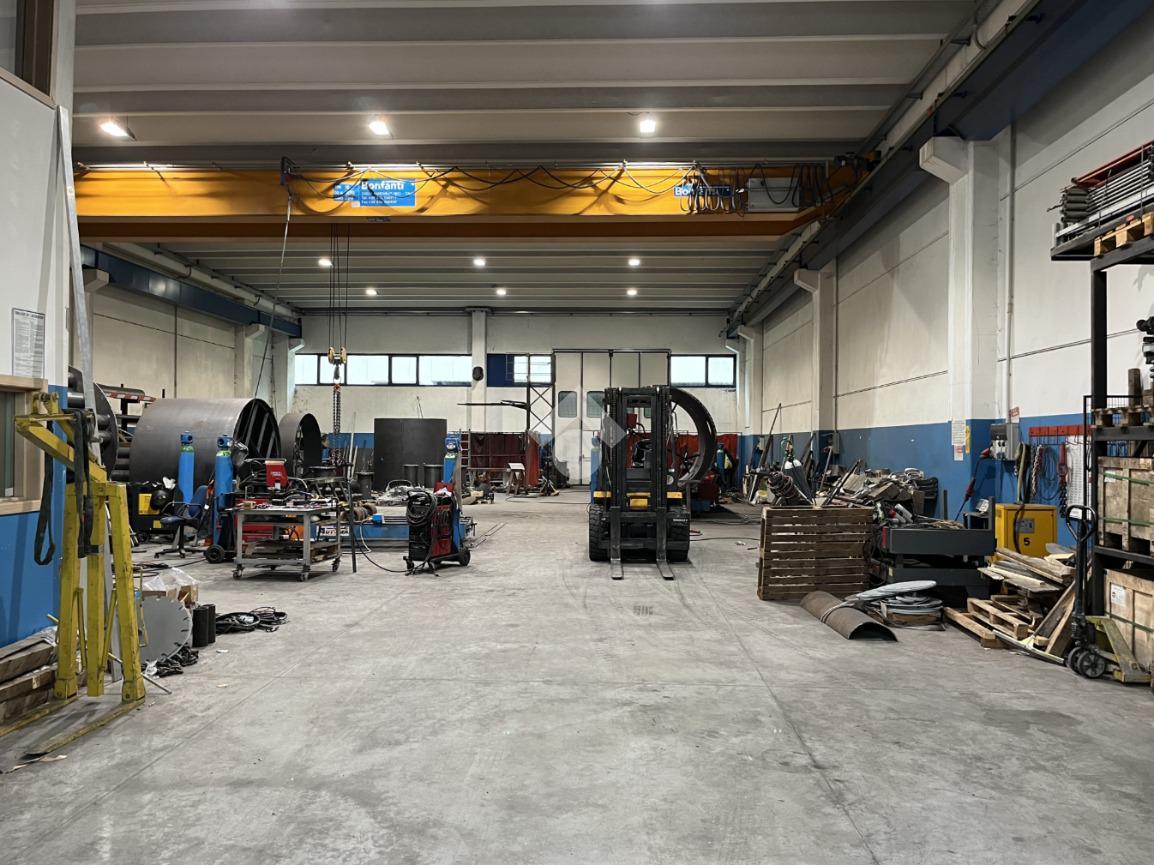 Capannone in vendita a Pisogne