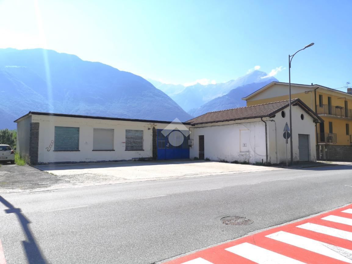 Magazzino in vendita a Mantello