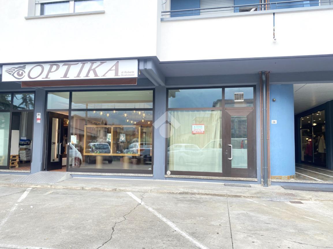 Negozio in affitto a Berzo Inferiore