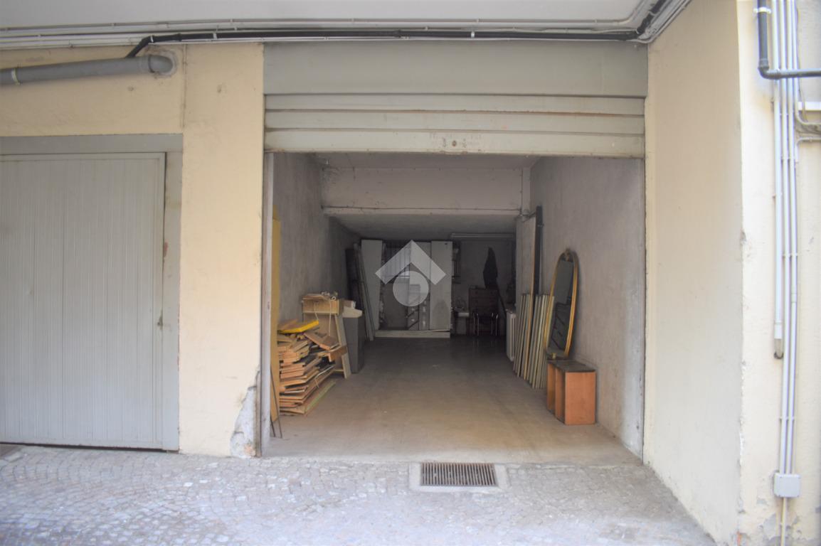 Magazzino in vendita a Sondrio