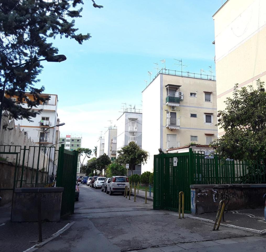 Appartamento in vendita a Napoli