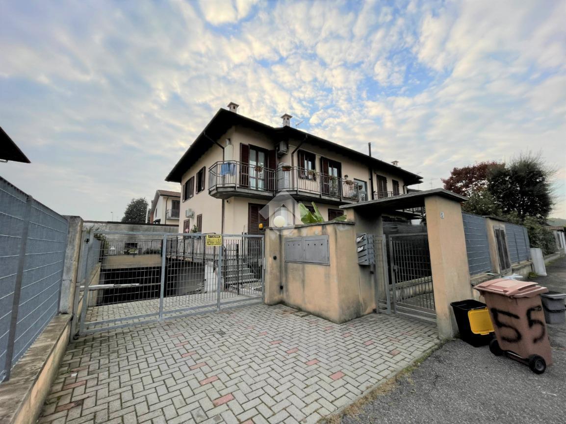 Box in vendita a Robecco Sul Naviglio