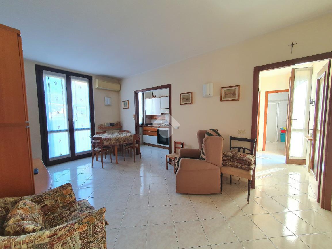 Appartamento in vendita a Robecco Sul Naviglio