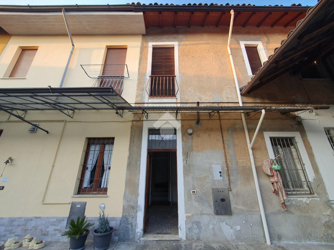 Appartamento in vendita a Cassinetta Di Lugagnano