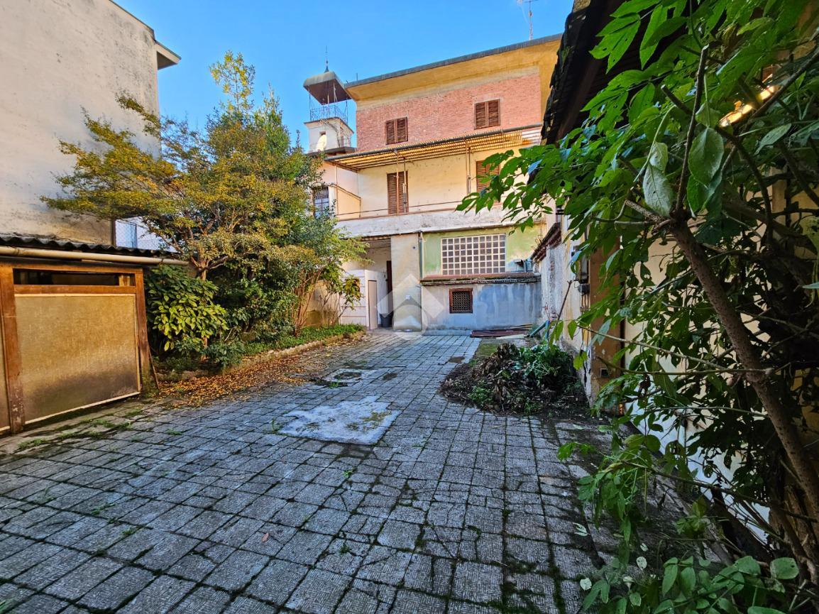Casa indipendente in vendita a Robecco Sul Naviglio