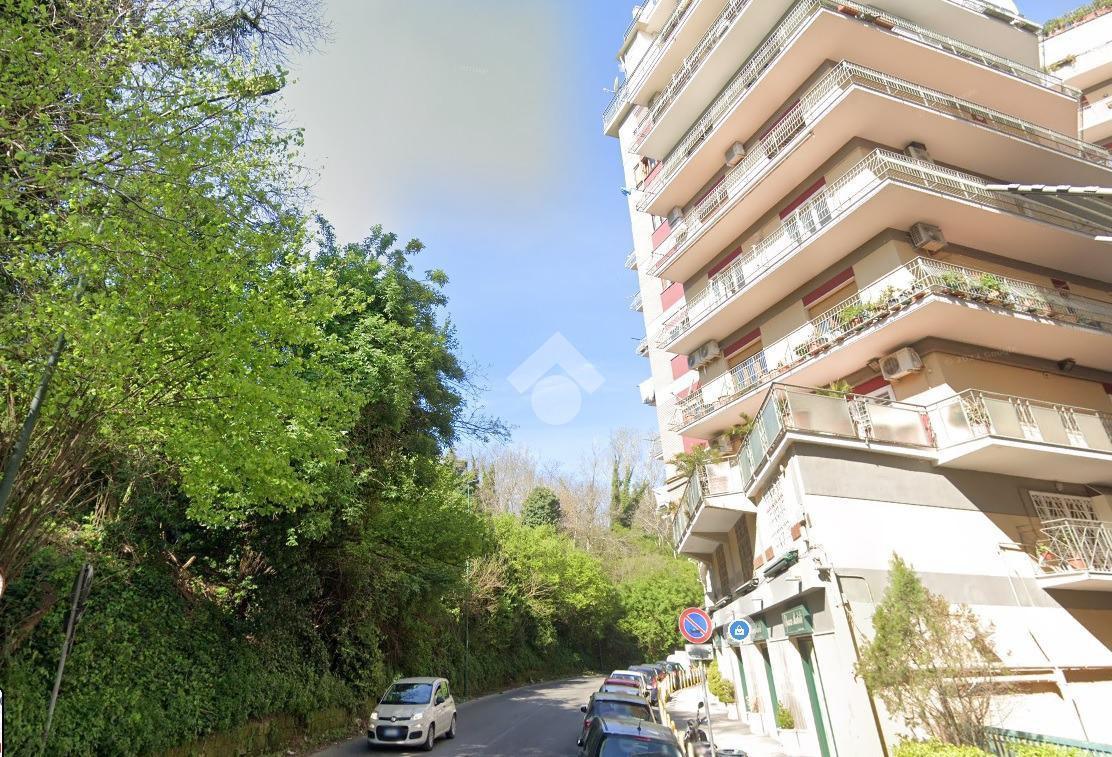 Negozio in vendita a Napoli