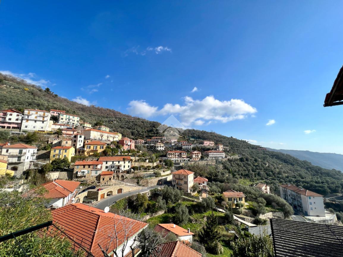 Rustico in vendita a Pietrabruna