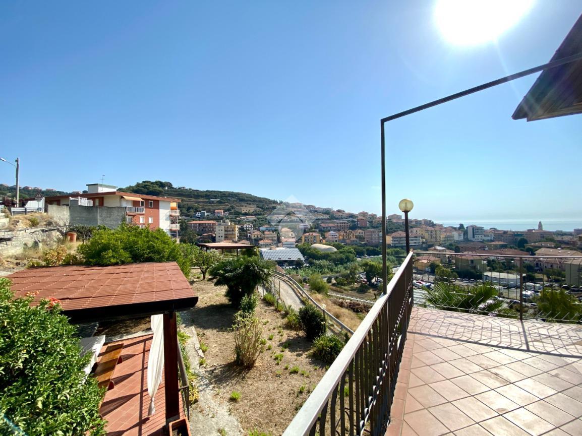 Villa in vendita a Costarainera