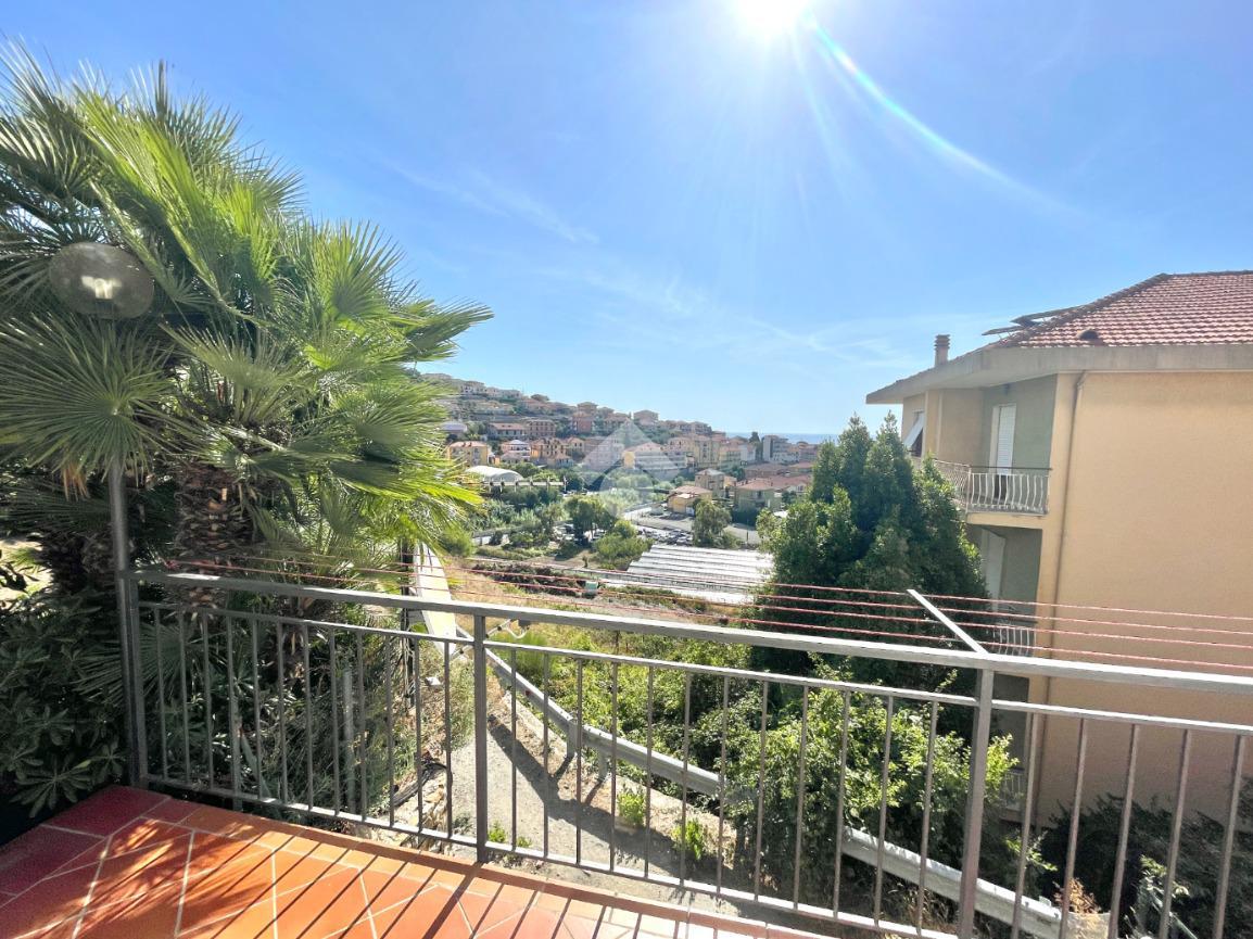 Villa in vendita a Costarainera