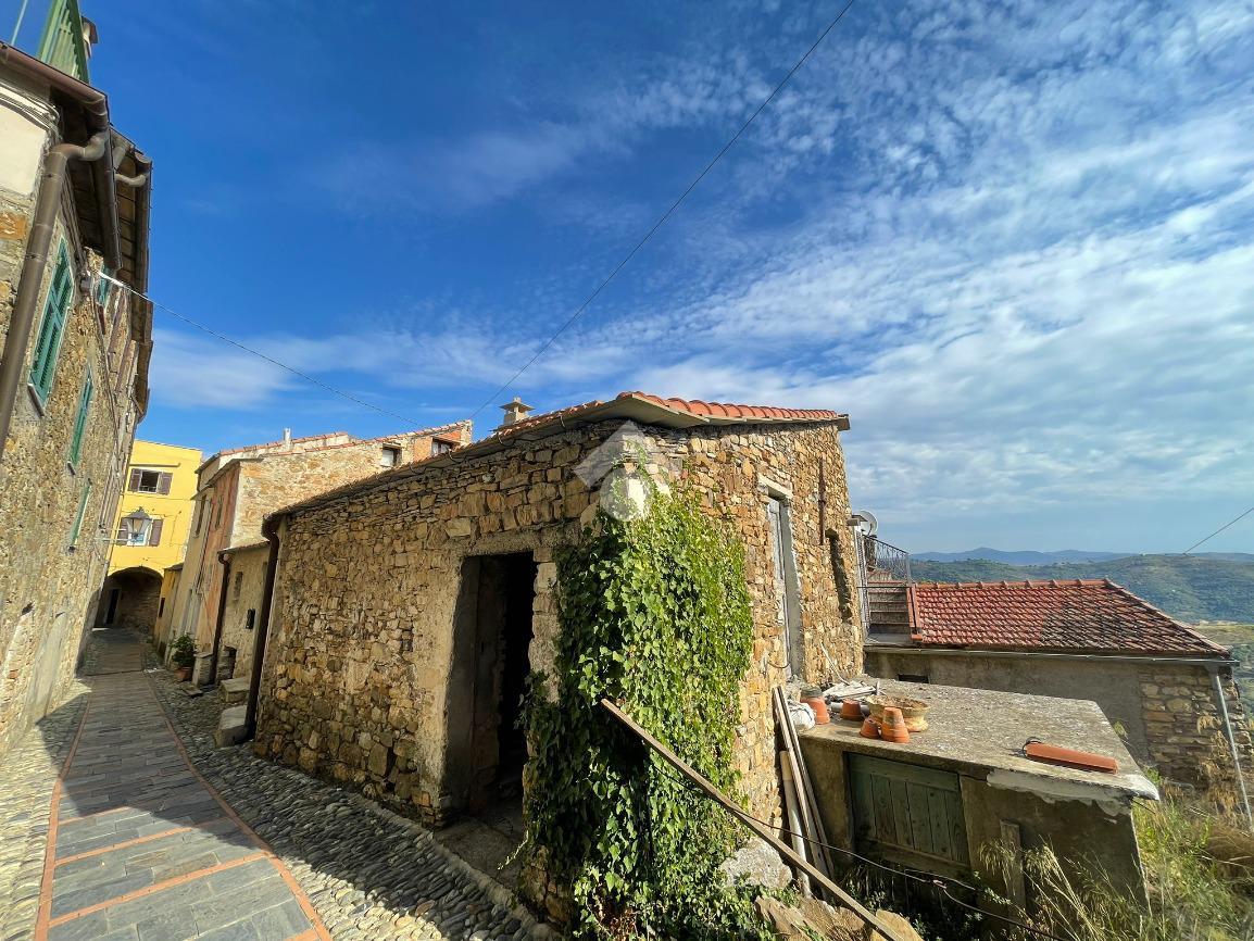 Appartamento in vendita a Cipressa