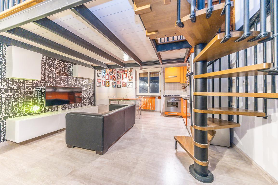 Bilocale in Via Sant'Elpidio a Mare 1, Roma