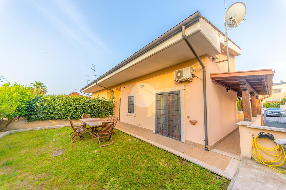 Villa in vendita a Roma