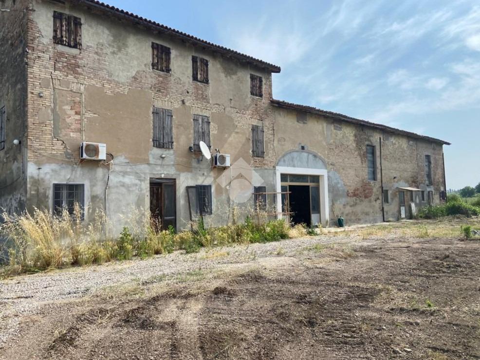 Rustico in vendita a Rio Saliceto