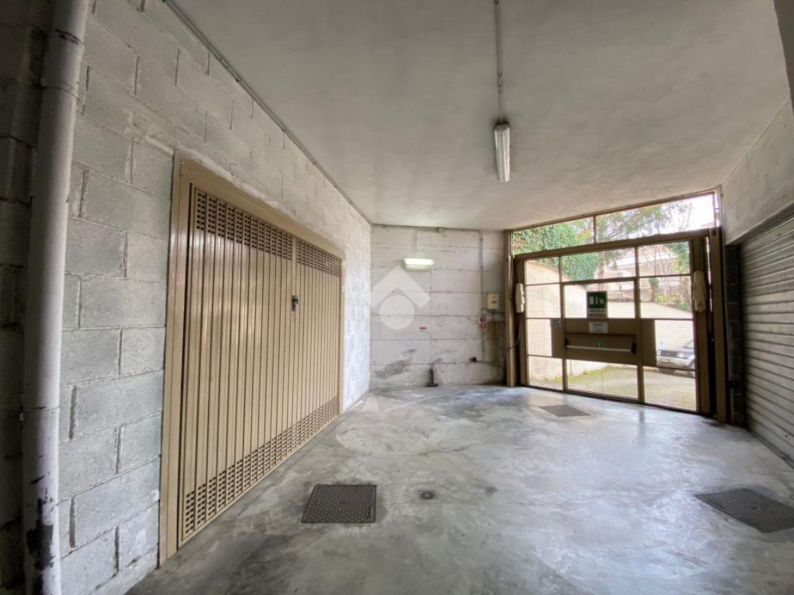 Box in vendita a Poggio Mirteto