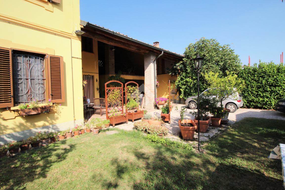 Casa indipendente in vendita a Casaletto Vaprio