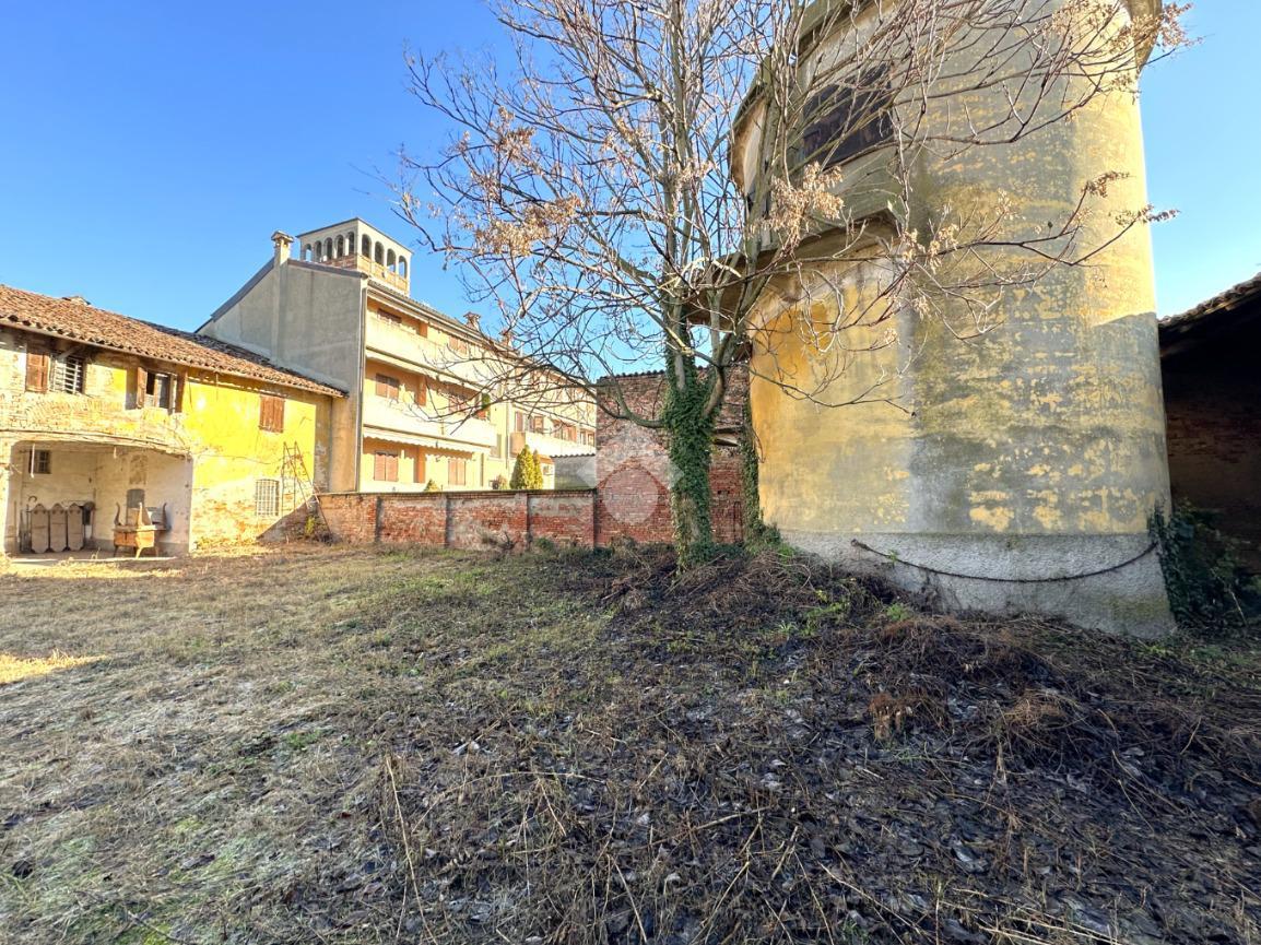 Rustico in vendita a Palazzo Pignano