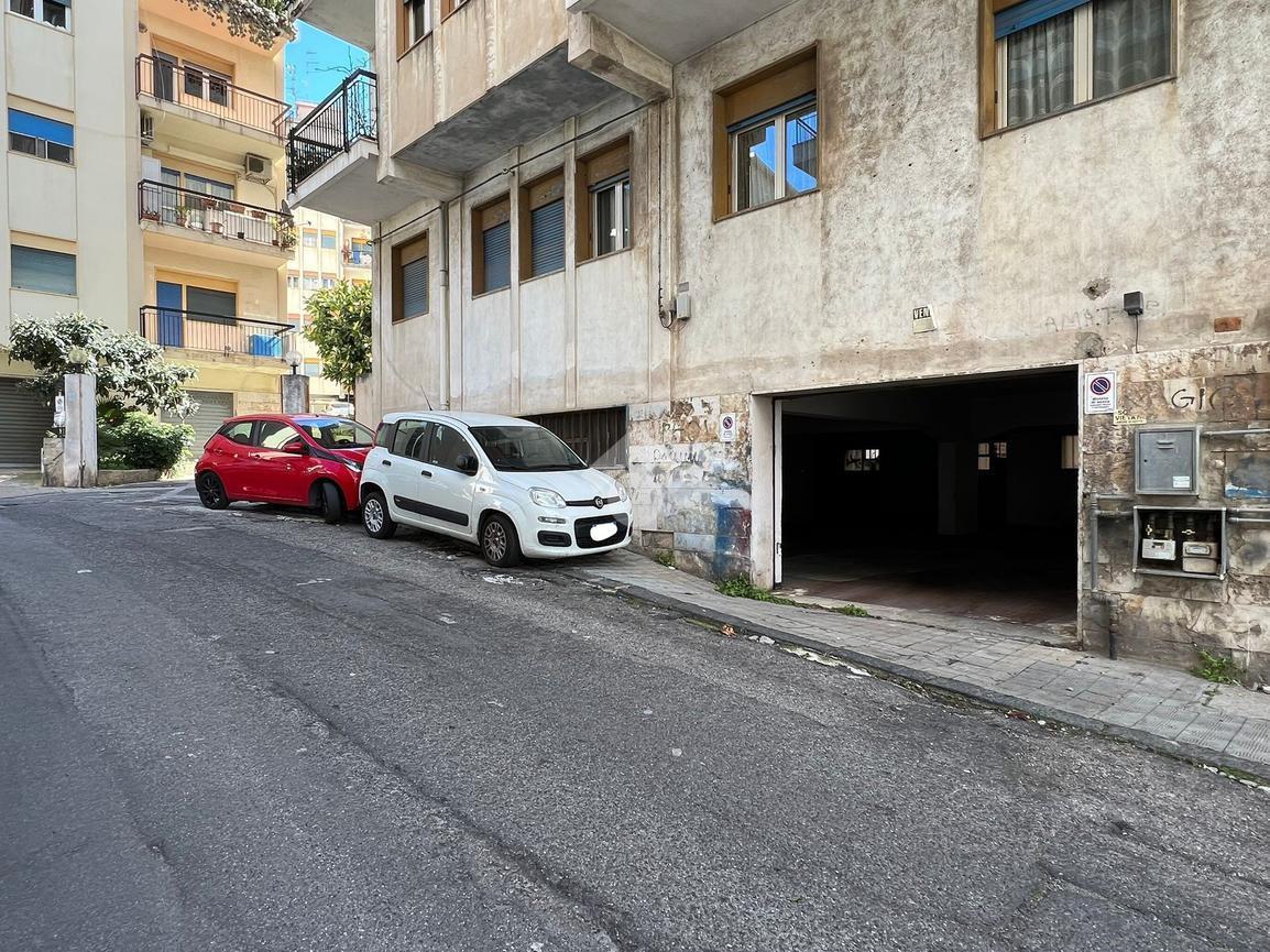 Box in vendita a Reggio Calabria