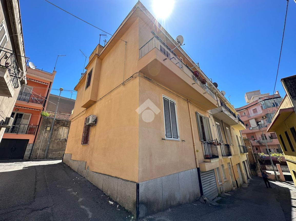 Trilocale in Via Reggio Campi II Tronco Traversa Sorgonà 16, Reggio di Calabria