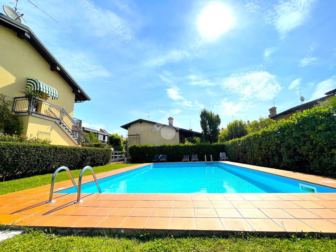 Appartamento in vendita a Desenzano Del Garda