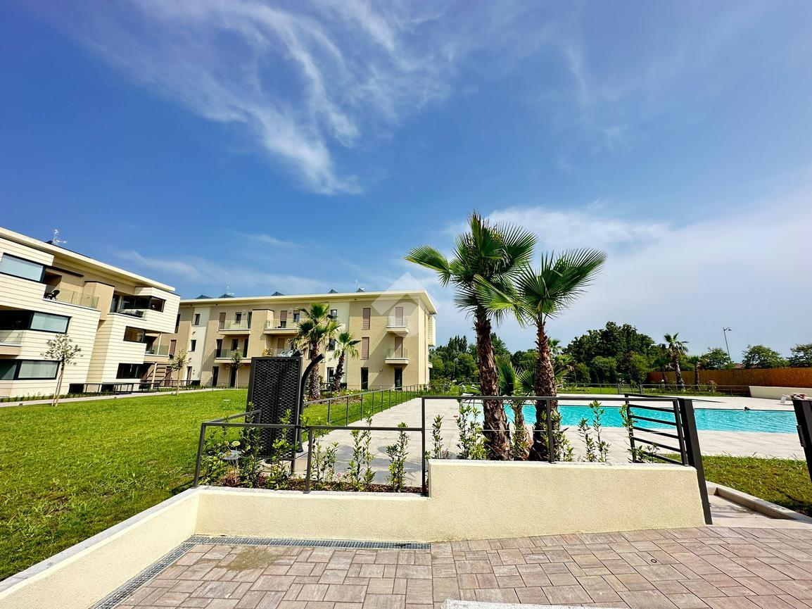 Appartamento in vendita a Desenzano Del Garda
