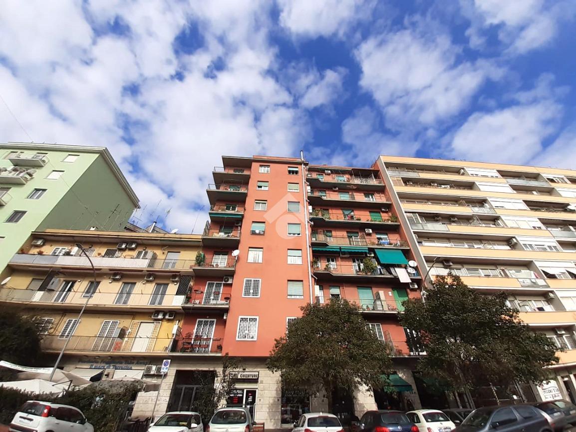 Negozio in affitto a Roma