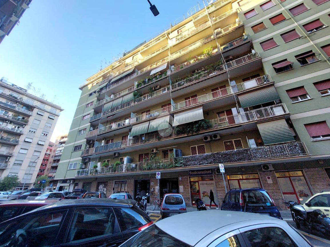 Negozio in affitto a Roma