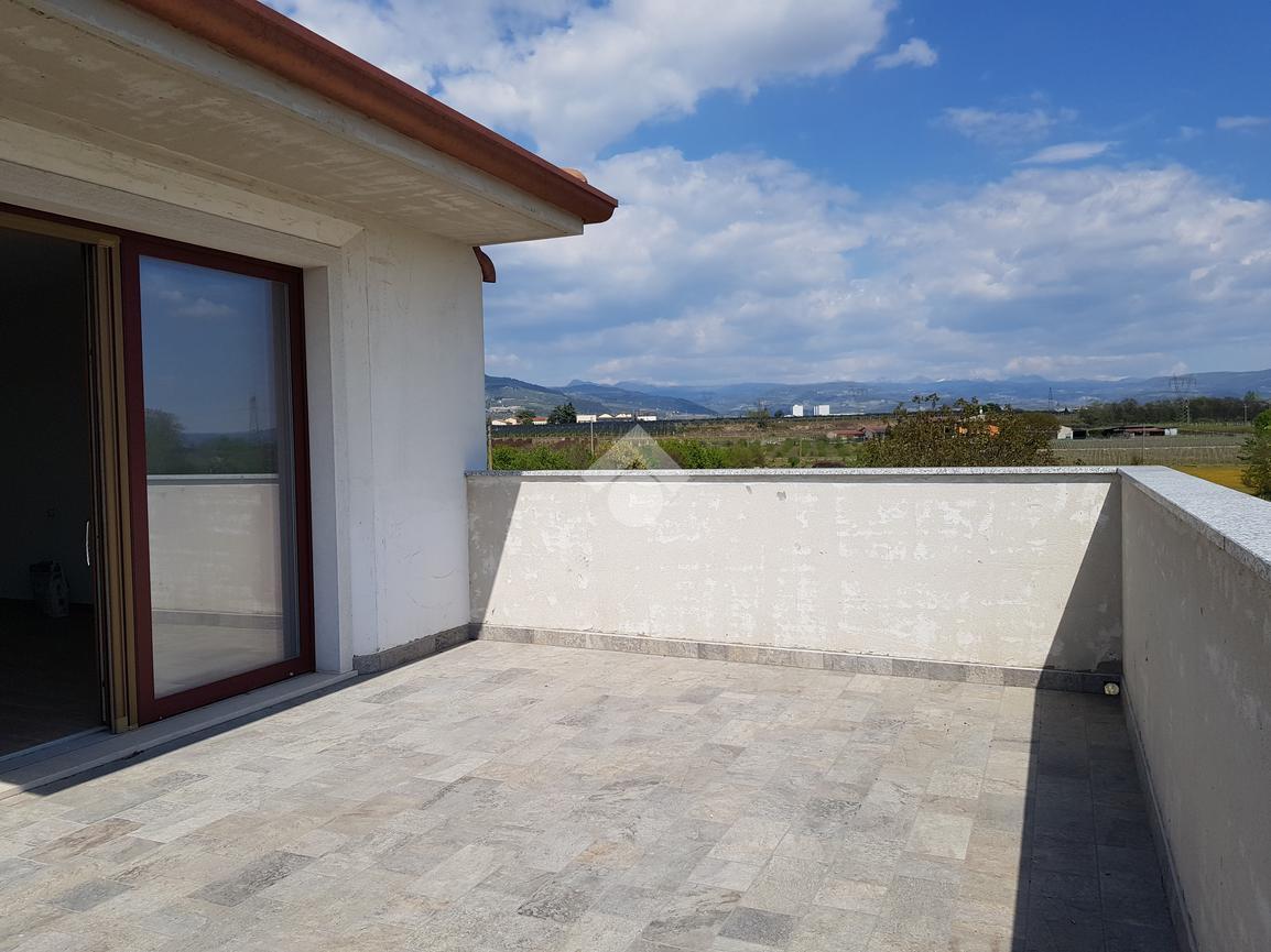 Villa in vendita a Pescantina