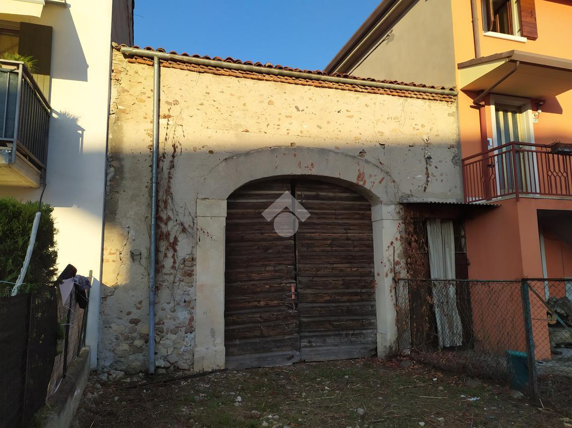 Casa indipendente in vendita a Pescantina