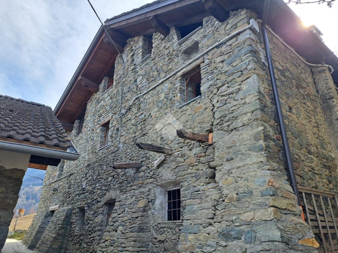 Casa indipendente in vendita a Charvensod