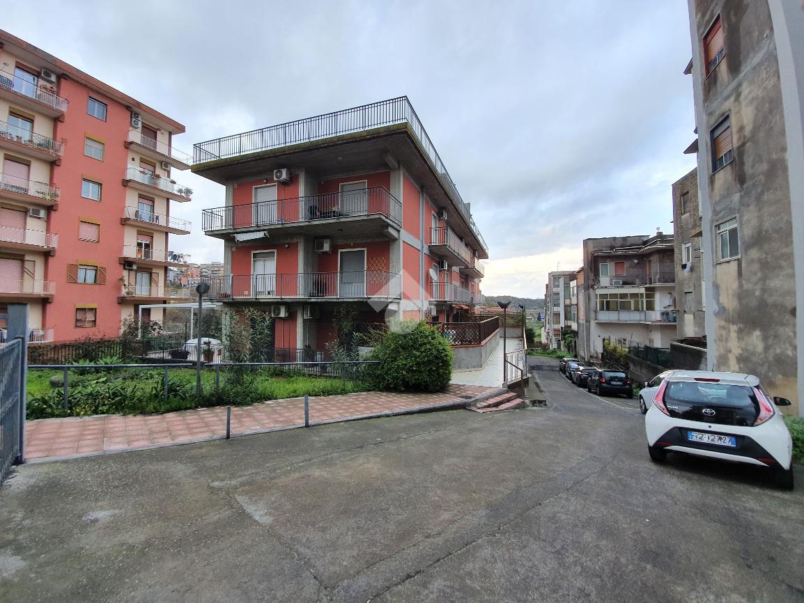 Box in vendita a Catania