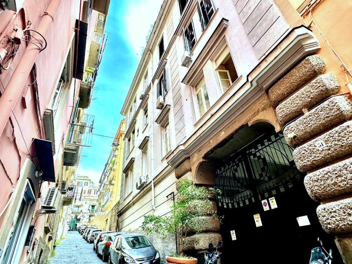 Appartamento in vendita a Napoli