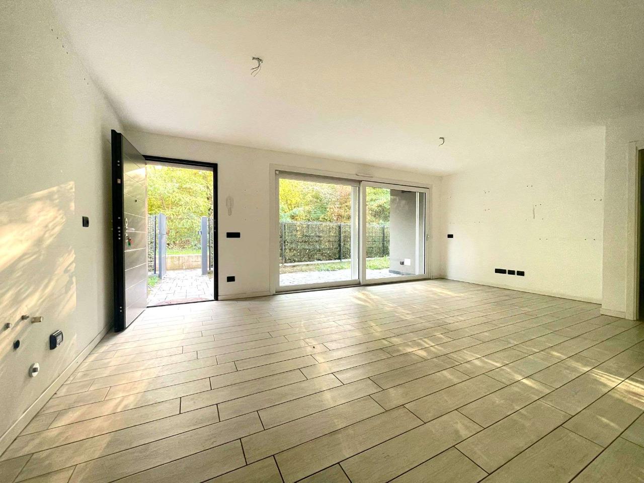 Appartamento in vendita a Faloppio