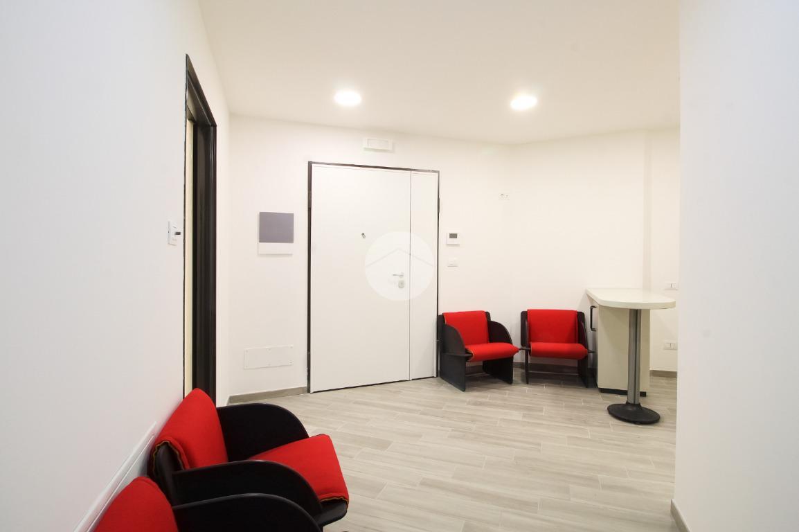 Appartamento in vendita a L'Aquila Foto-3