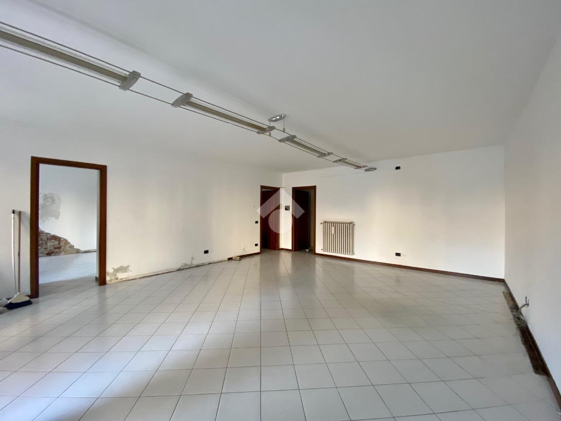 Ufficio in affitto a Isola Vicentina