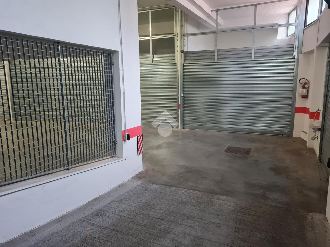 Box in vendita a Roma