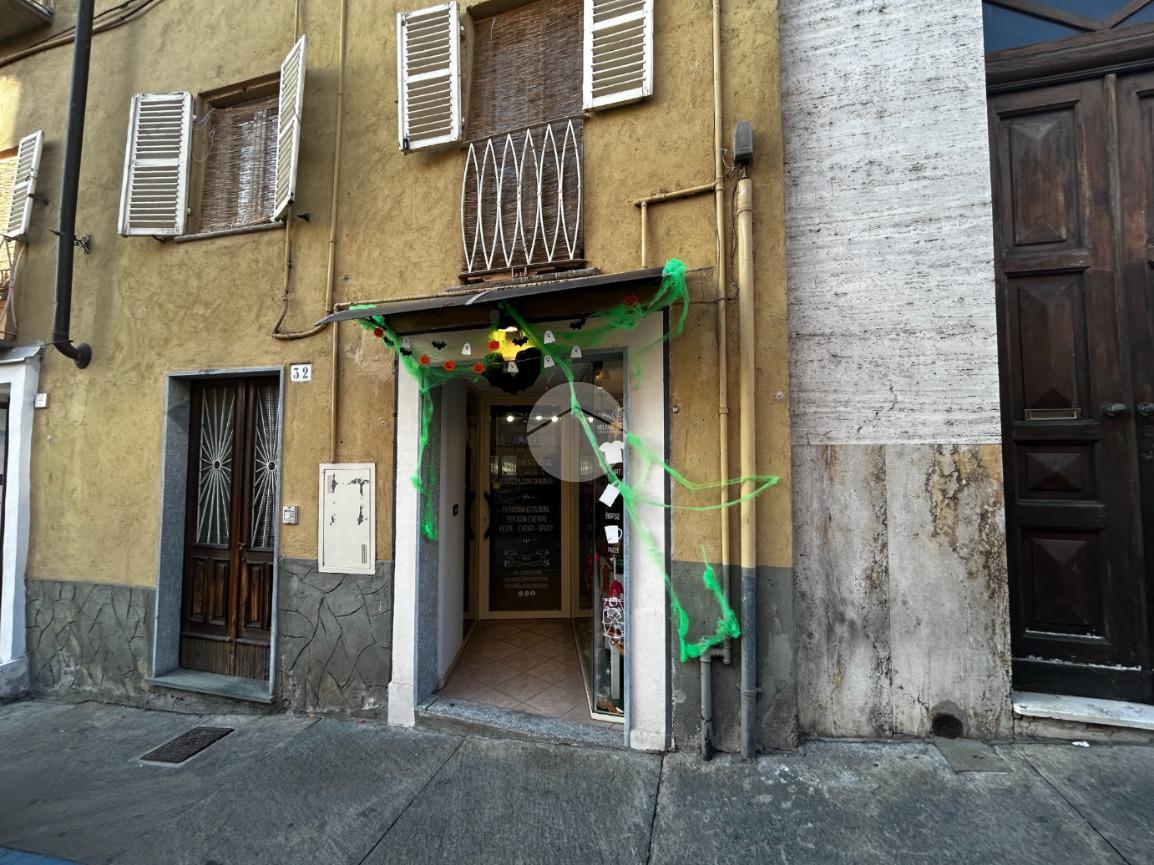 Negozio in affitto a Moncalieri