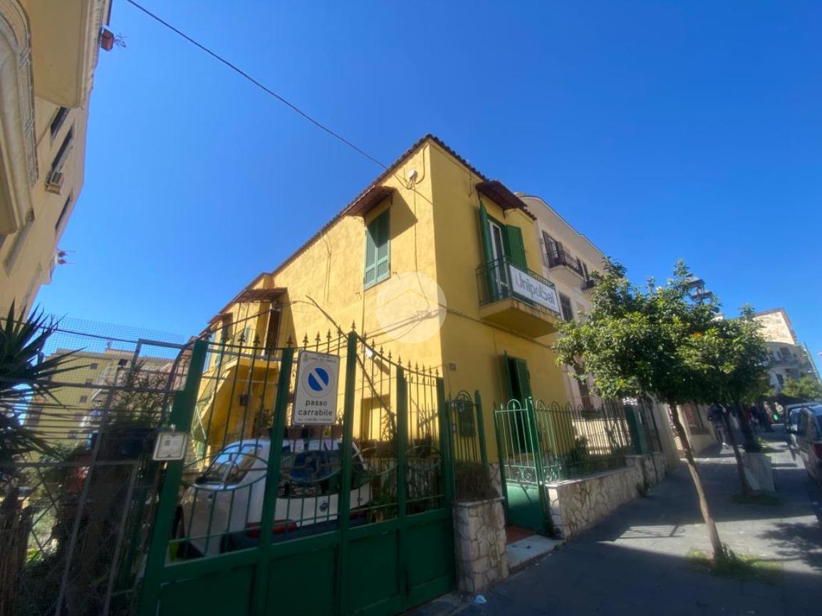 Appartamento in vendita a Torre Del Greco