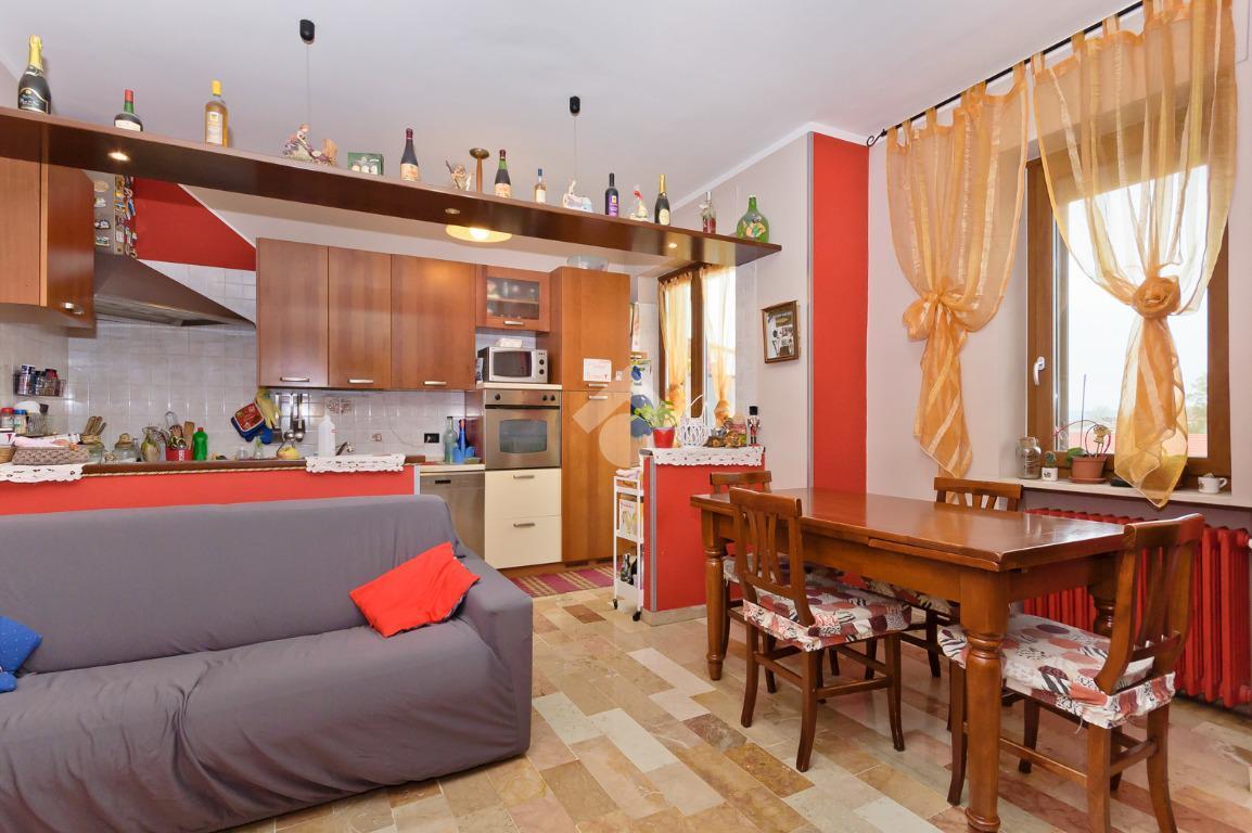 Appartamento in vendita a Riva Presso Chieri