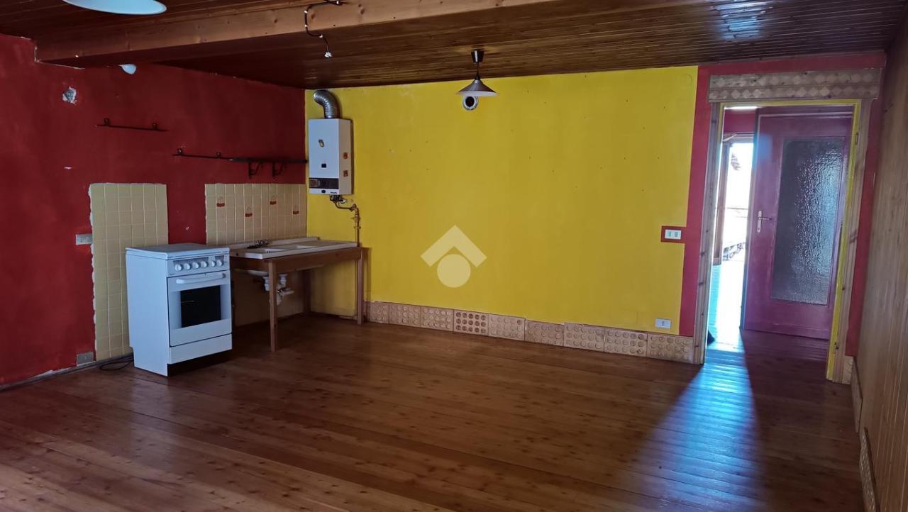 Casa indipendente in vendita a Valdilana