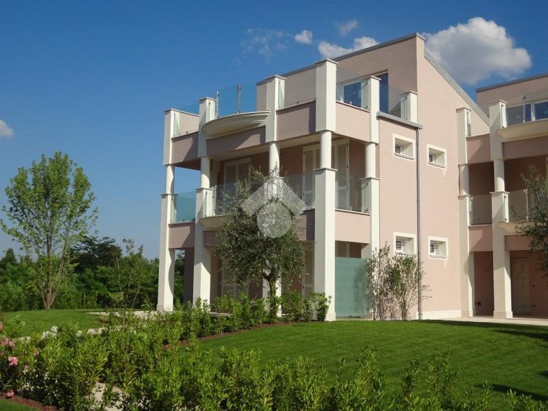 Appartamento in vendita a Peschiera Del Garda