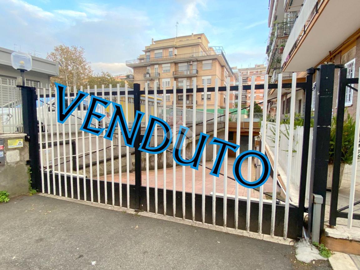 Box in vendita a Roma