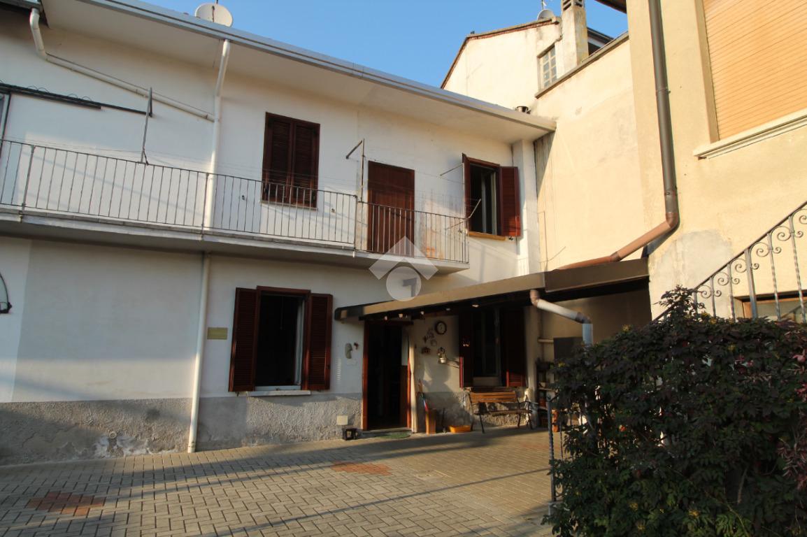 Casa indipendente in vendita a Gorla Minore