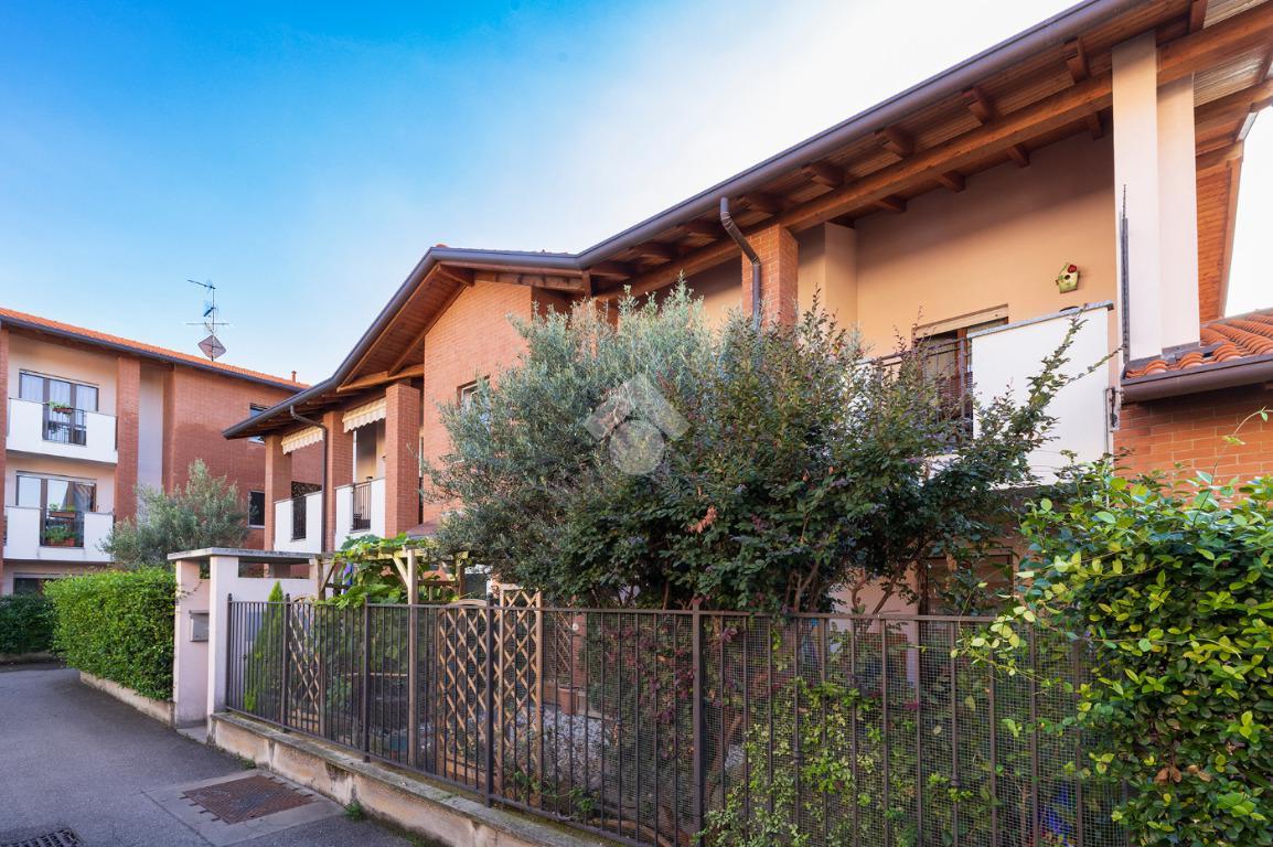 Appartamento in vendita a Gorla Minore