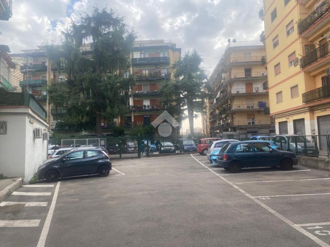 Magazzino in affitto a Napoli