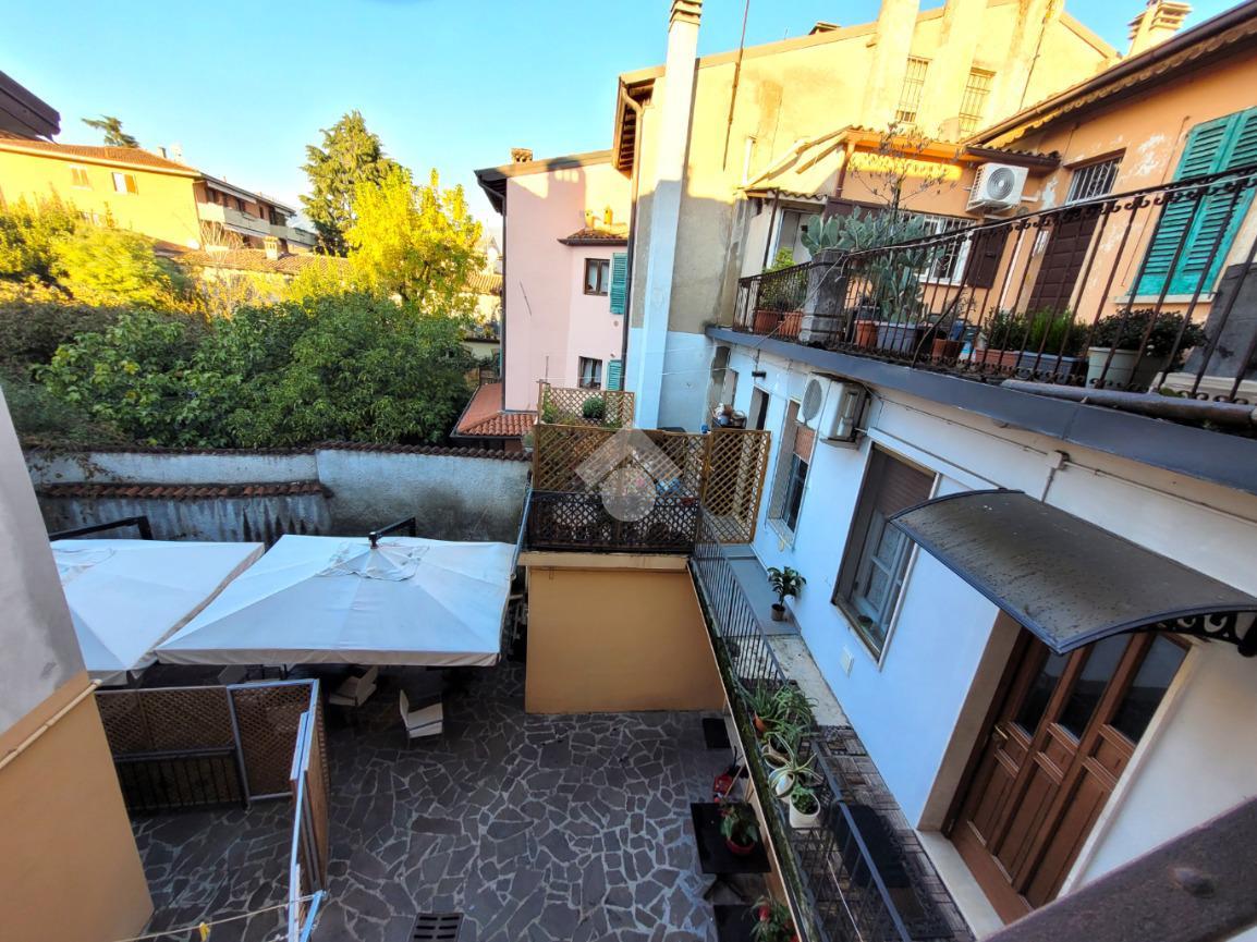 Palazzo in vendita a Brescia