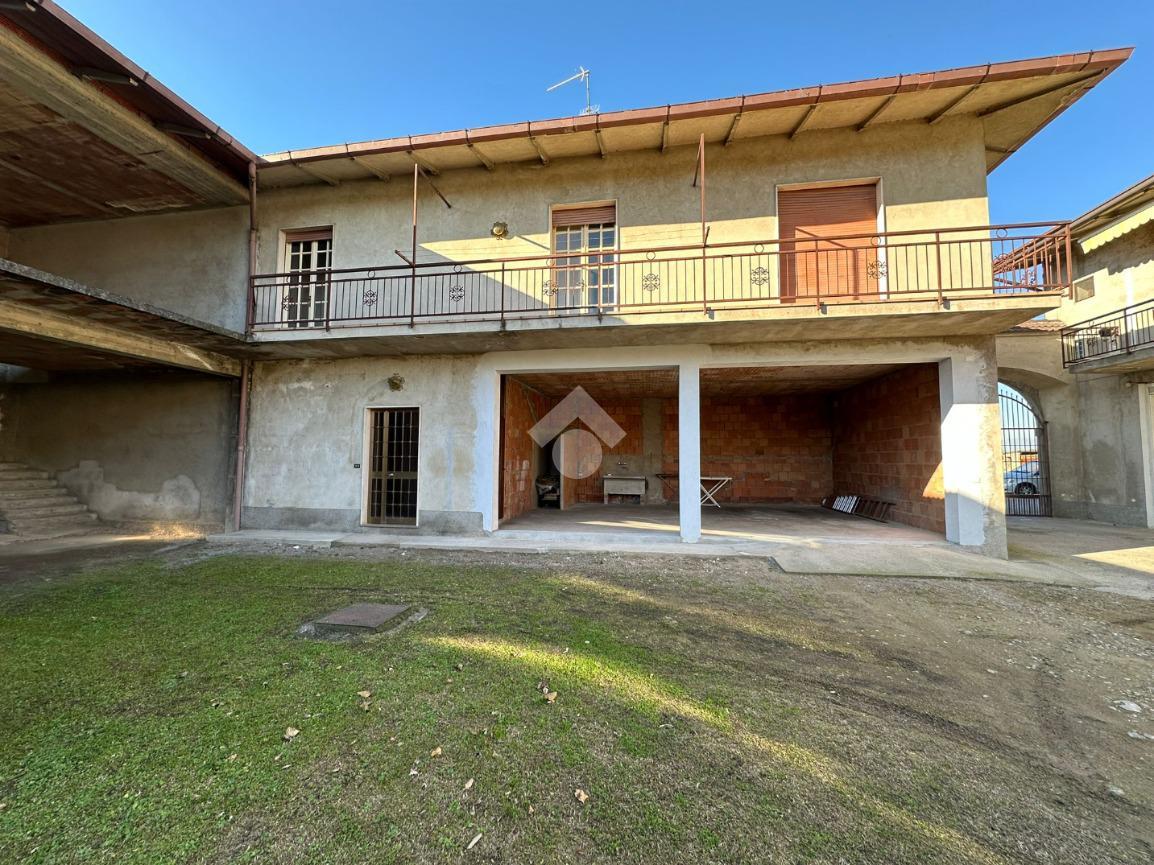 Casa indipendente in vendita a Palazzolo Sull'Oglio