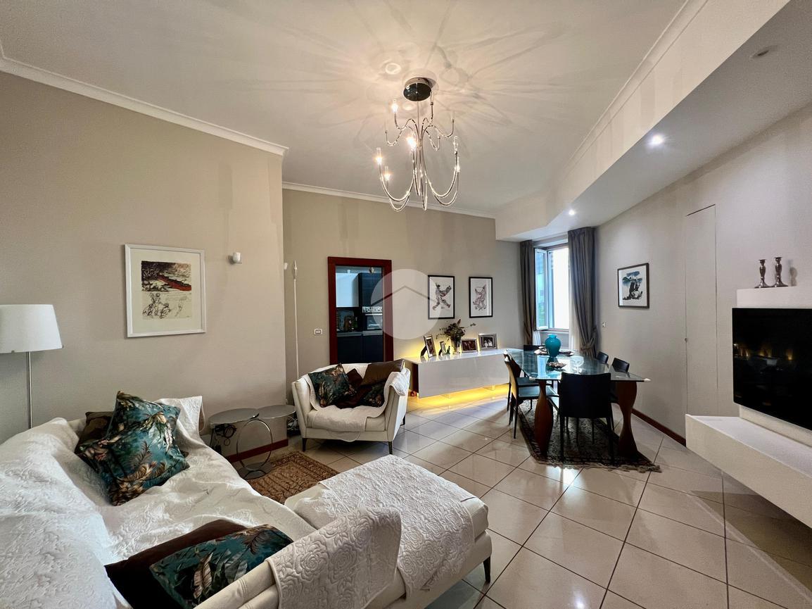 Appartamento in affitto a Napoli