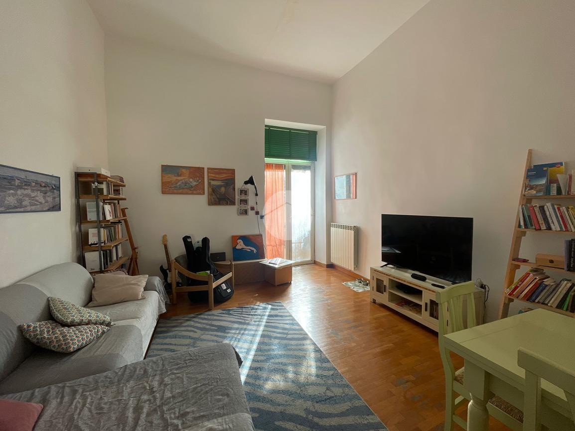 Appartamento in vendita a Napoli