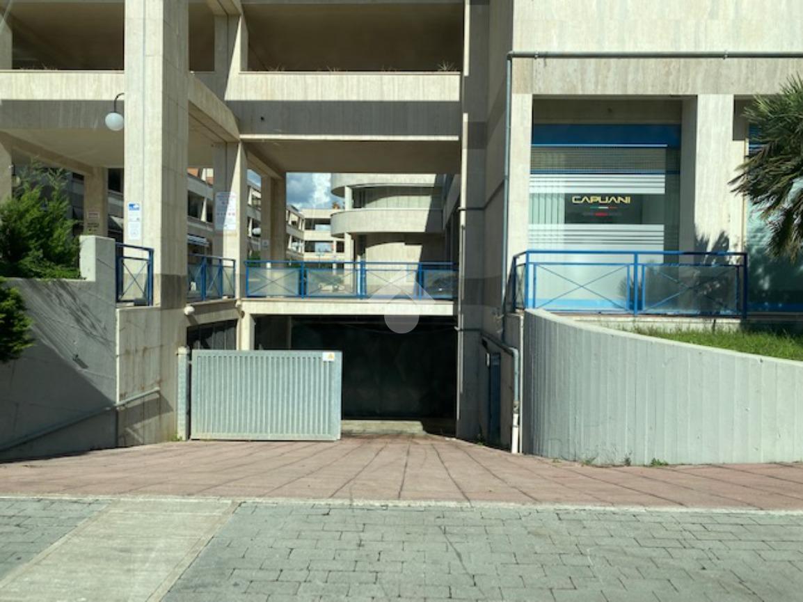 Box in vendita a Sabaudia